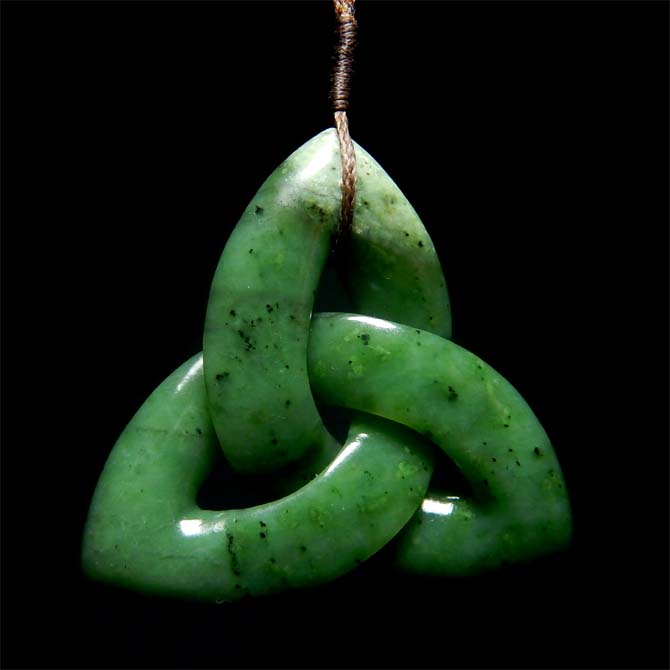 Wayne Costar Jade Carver | New Zealand Jade and Greenstone carvings.
