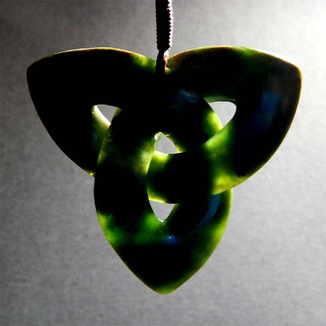 ’Triquetra’ Jade Celtic Knot | Wayne Costar Jade Carver