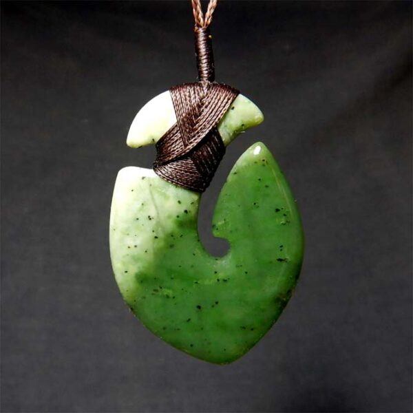 ’Triquetra’ Jade Celtic Knot | Wayne Costar Jade Carver