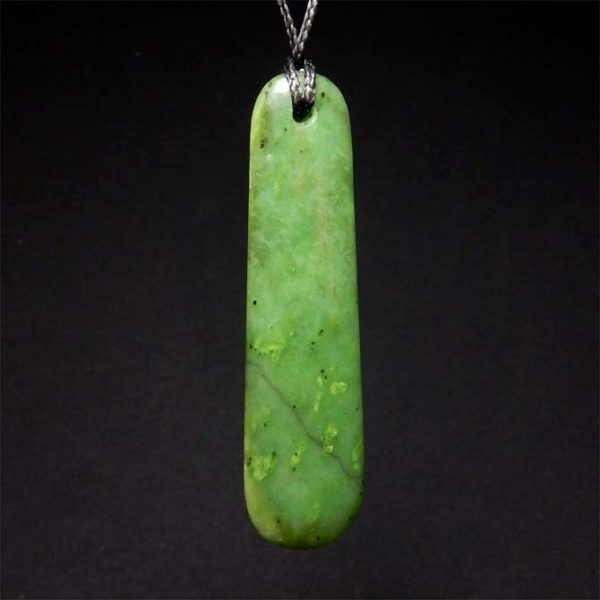 New Zealand jade drop pendant | Wayne Costar Jade Carver
